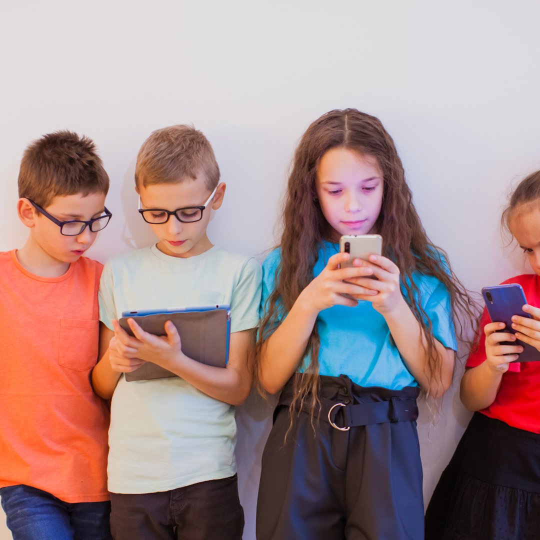 Using Hypnotherapy to Help Kids with Screen Addiction – Clear Minds